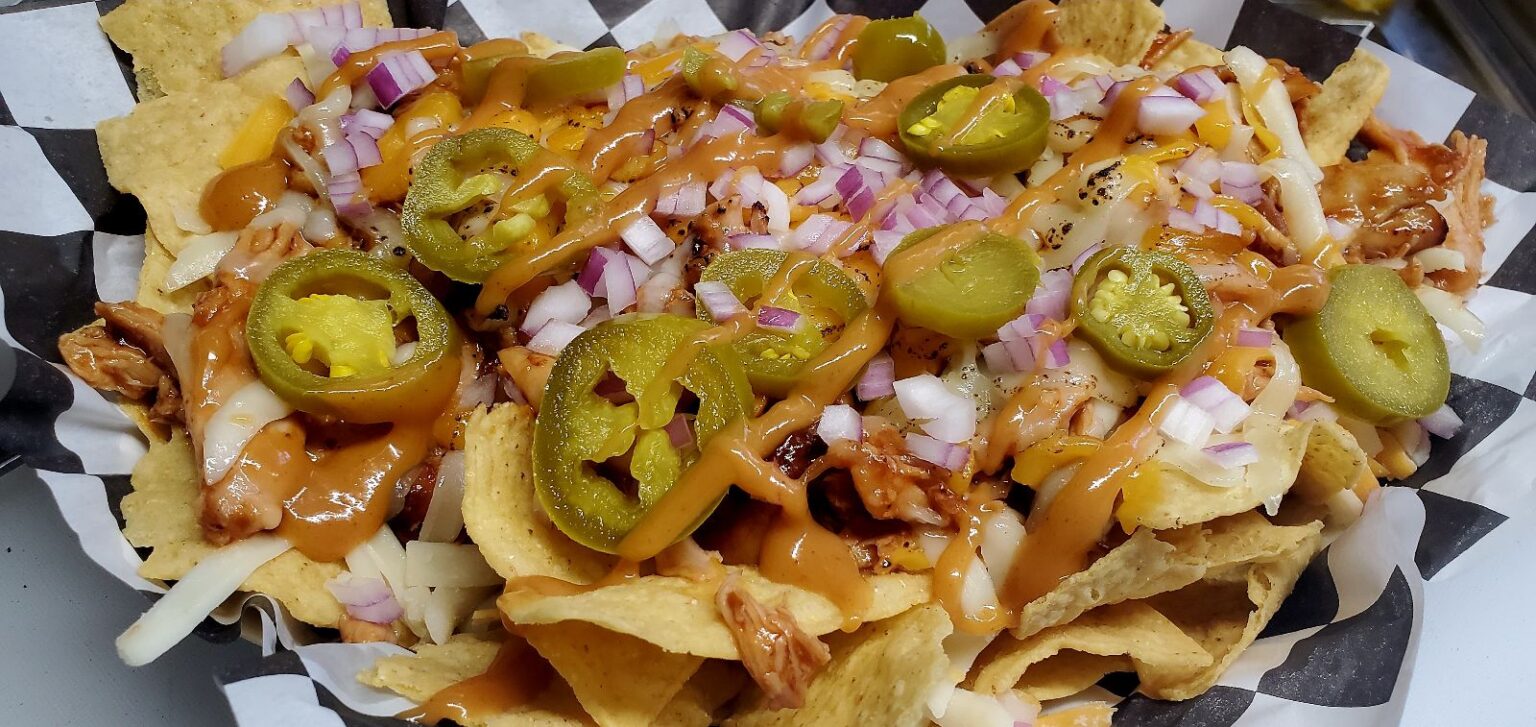 BBQ Chicken Nachos – Encore Food Truck